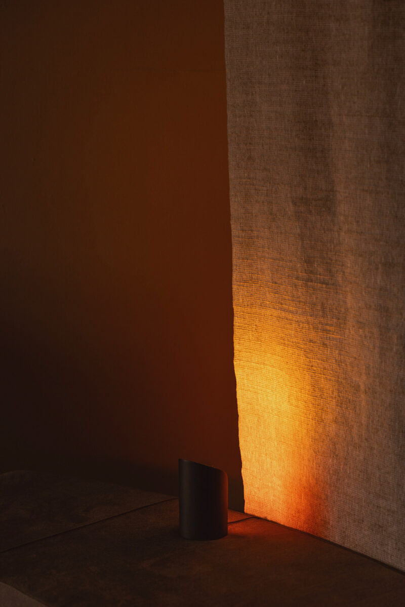 The Philips Hue Play Bathes Your Walls in Cool Lighting Effects